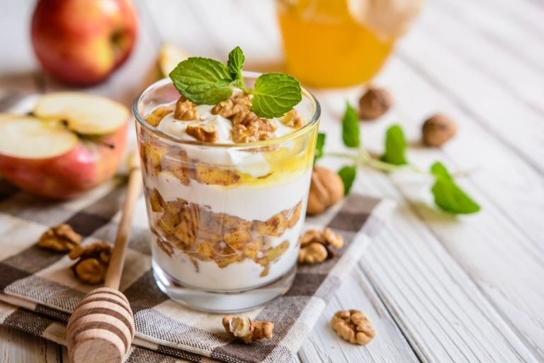 Dessert Mit äpfeln Und Joghurt