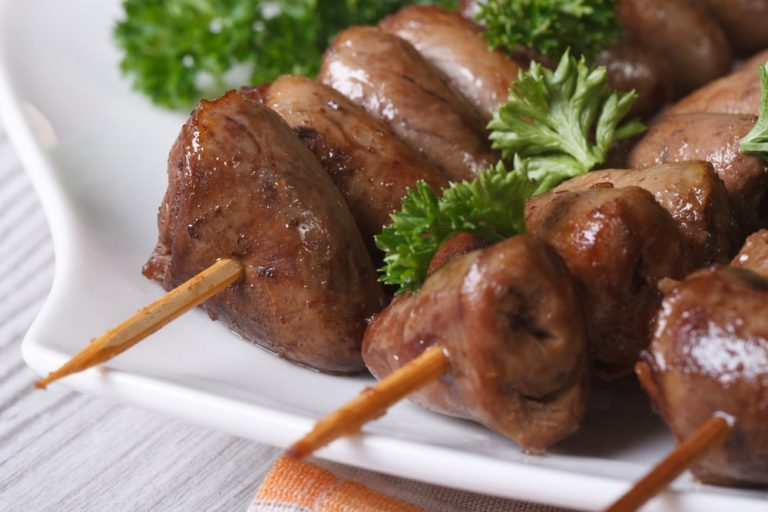 Schaschlik aus Kalbsherz in Chilimarinade