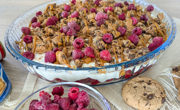 5 Minuten Dessert: Schichtdessert mit Himbeeren und Keksen